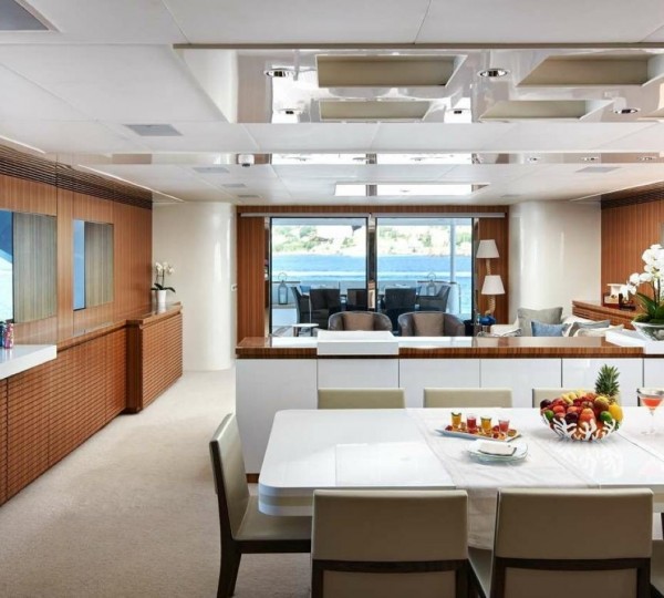 SEA SHELL Yacht Charter Details, Fittipaldi | CHARTERWORLD Luxury ...